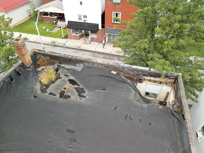 Roof collapse in Bellwood: Building slated to be razed | News, Sports ...